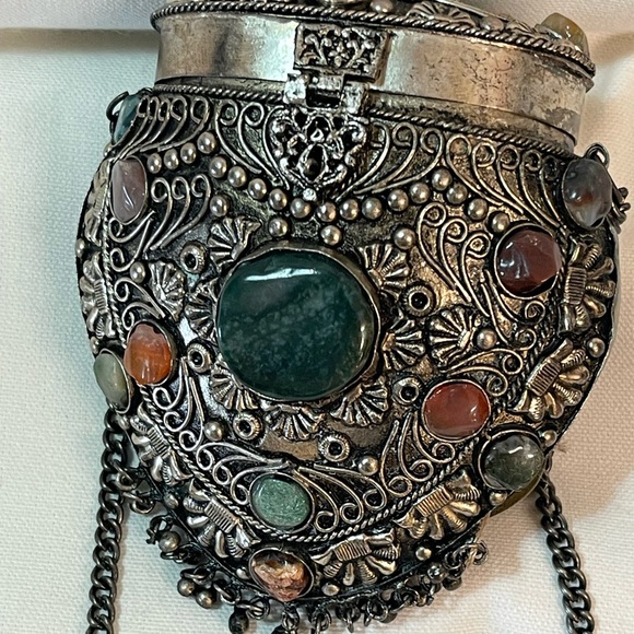 Bags | Vintage Ethnic Sajai Silver Tone Metal Purse With Natural Stones ...